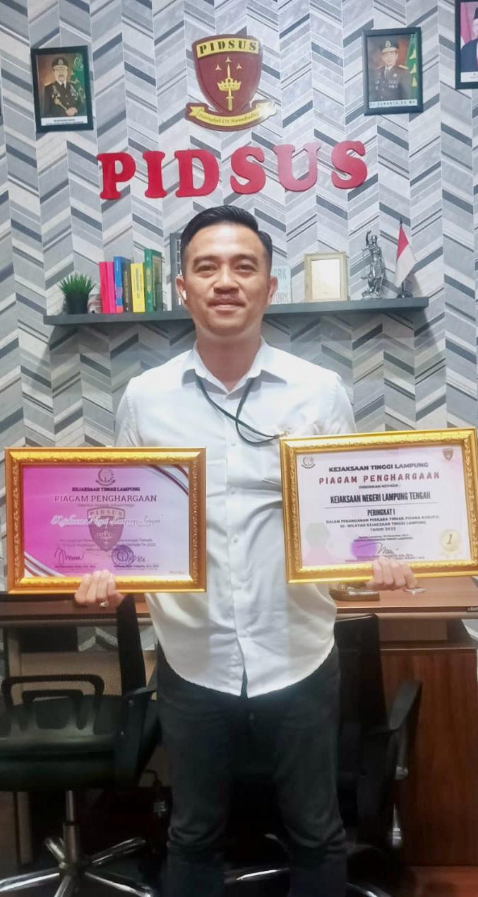 Bidang Pidsus Kejari Lampung Tengah Meraih Penghargaan Juara II ... Bidang Pidsus Kejari Lampung Tengah Meraih Penghargaan Juara II ...