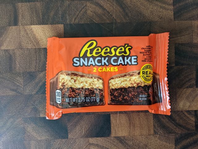 Review Reeses Snack Cakes