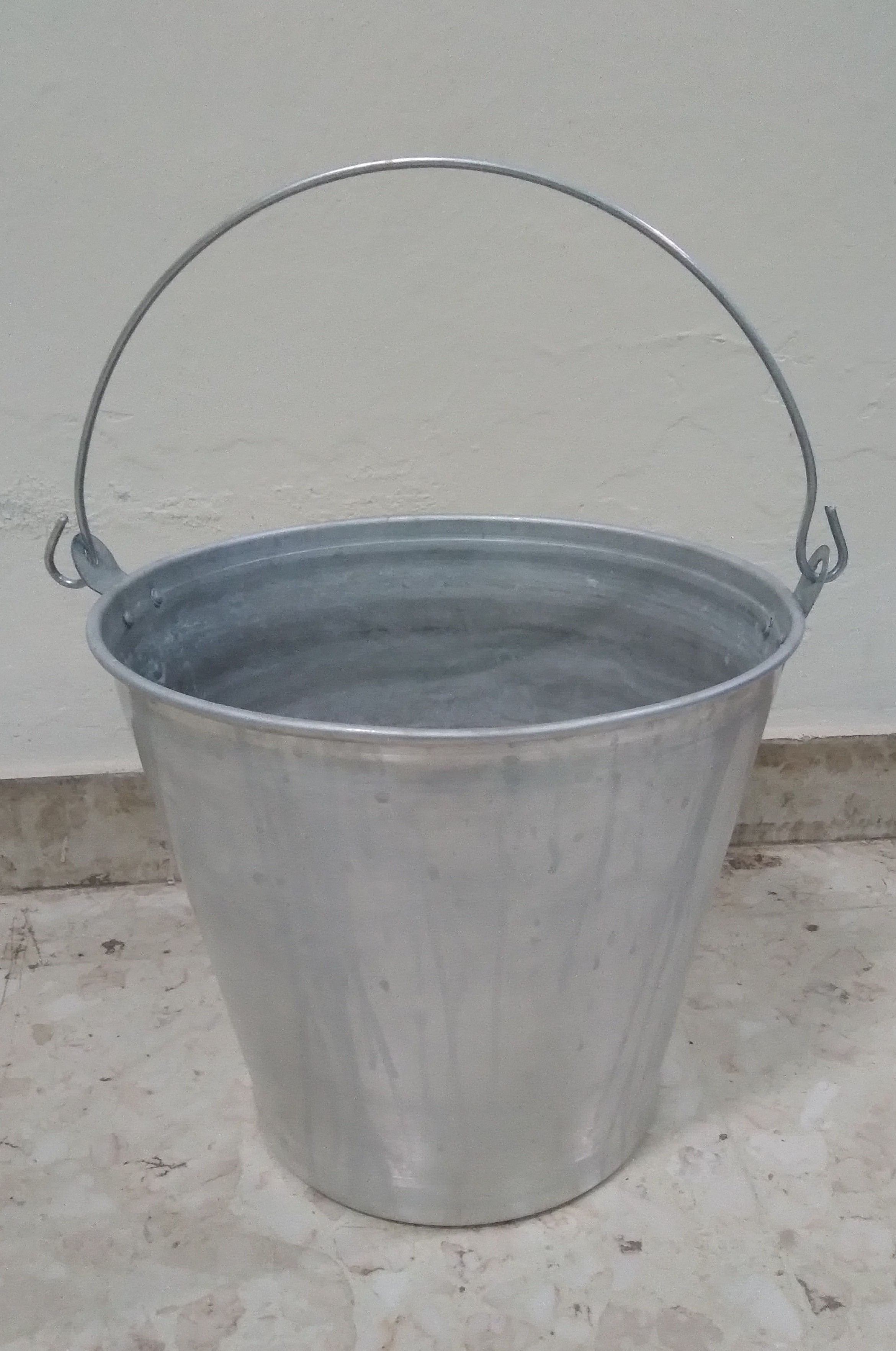 Gaspar, El Lugareño: Un cubo de agua Gaspar, El Lugareño: Un cubo de agua