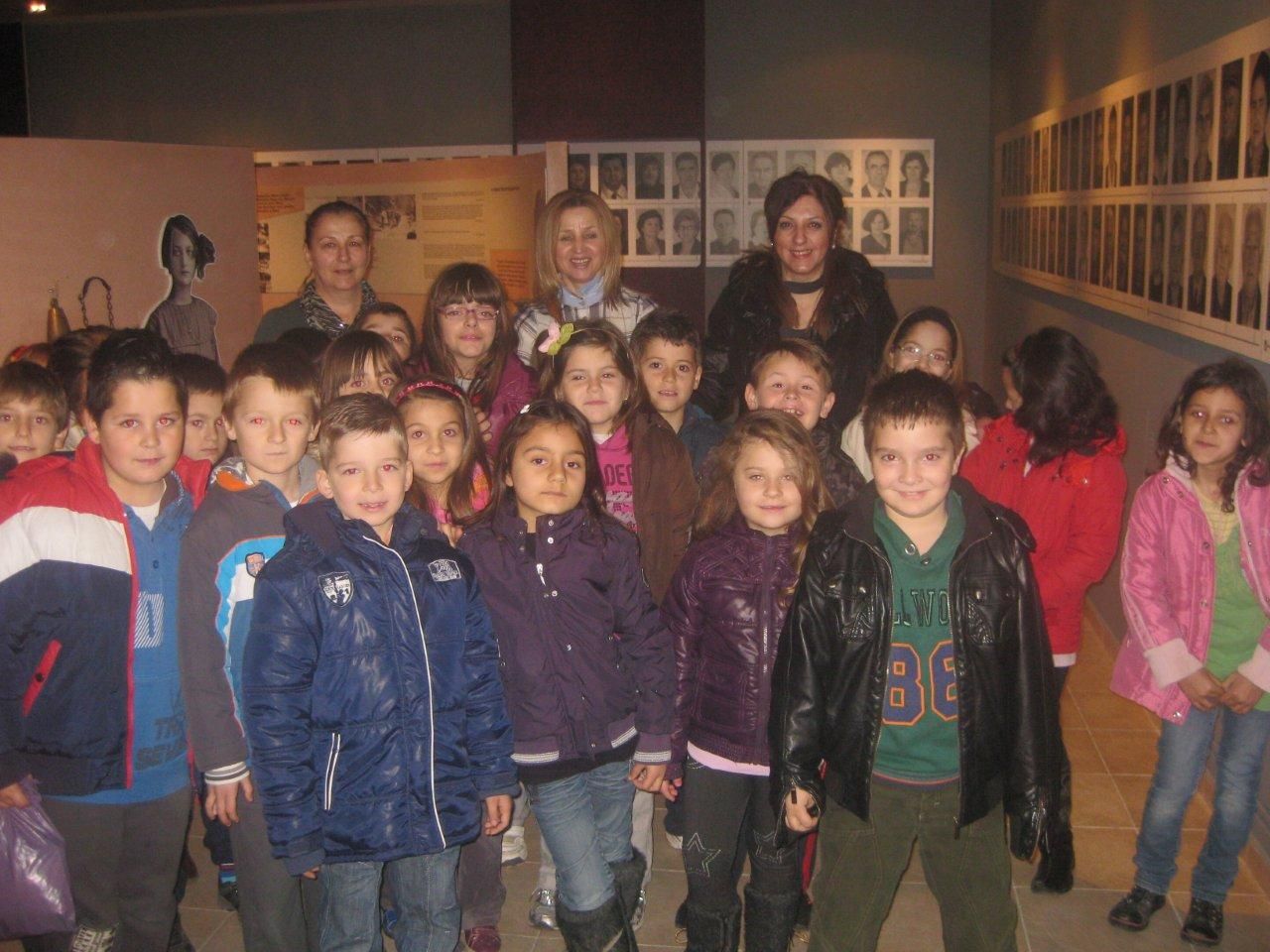 ΚΟΛΙΝΔΡΙΝΑ ΜΑΣΛΑΤΙΑ: Επίσκεψη στη δημοτική βιβλιοθήκη και στο ...