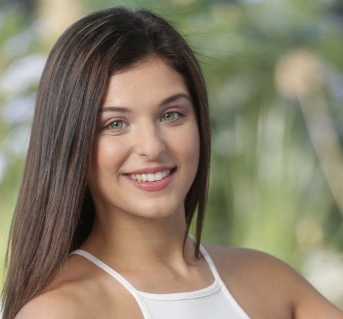 Leah Gotti Photos