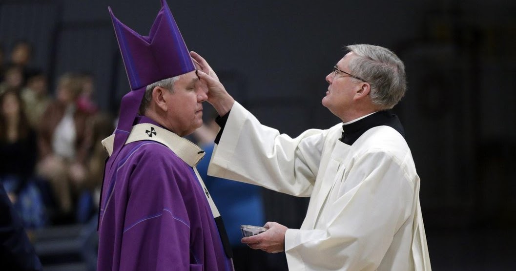 The Badger Catholic Js Abp Listecki Marks Ash Wednesday At Pius Xi Hs In Milwaukee